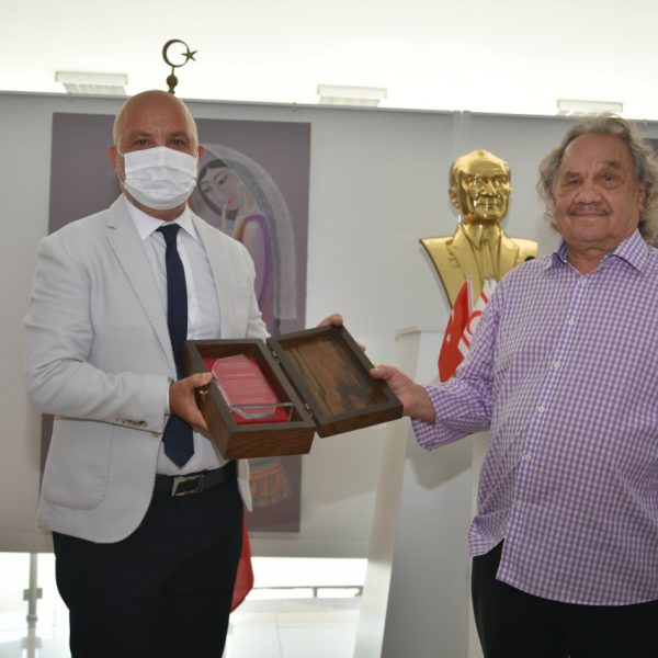 Kıbrıs Modern Sanat Müzesi için, Sanatçı Alexey Utkin’e ait Eserlerden ...